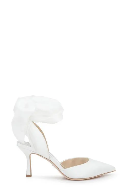 Badgley Mischka Blaze Pump - Soft White