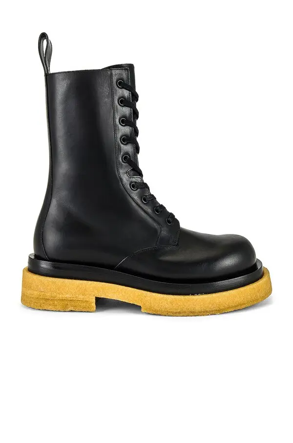 靴 Bottega Veneta Tire boots Military Calf Bottega Veneta Military Calf Lace Up Boot In Black - 45% Off