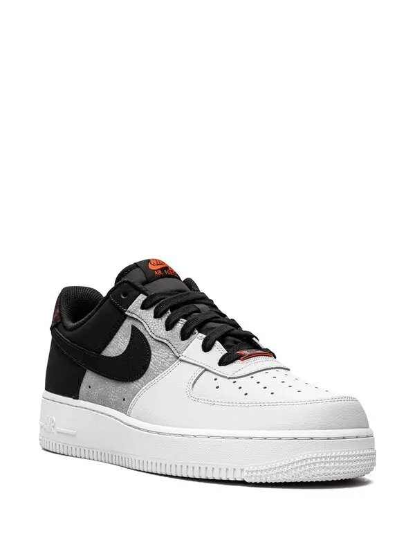 Nike Air Force 1 '07 Lv8 Sneakers - Black