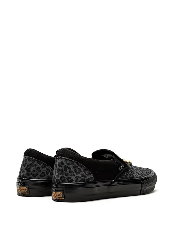 VANS X Cher Strauberry Skate Slip-on Sneakers - Black