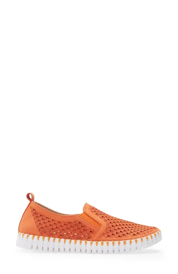 ILSE JACOBSEN Tulip Perforated Slip-on Sneaker - Camelia
