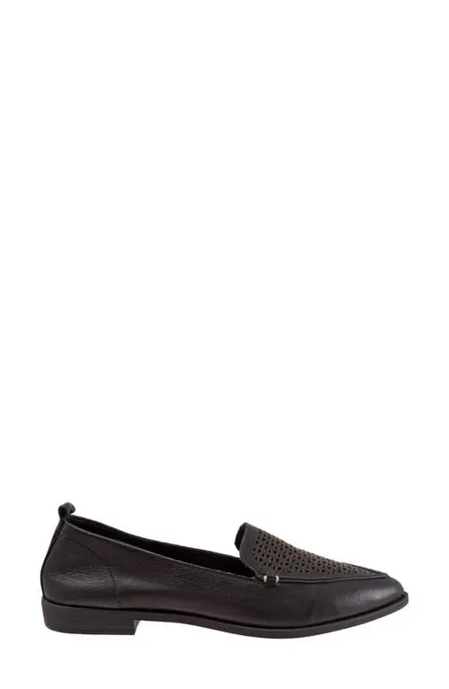 BUENO Blazey Pointed Toe Flat - Black Leather