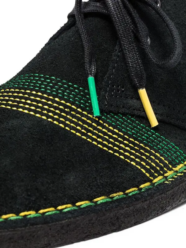 Clarks Jamaica Desert Boots - Black