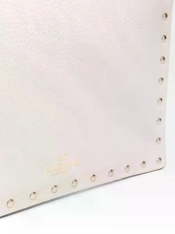 Valentino Garavani Rockstud Envelope Clutch - Neutrals