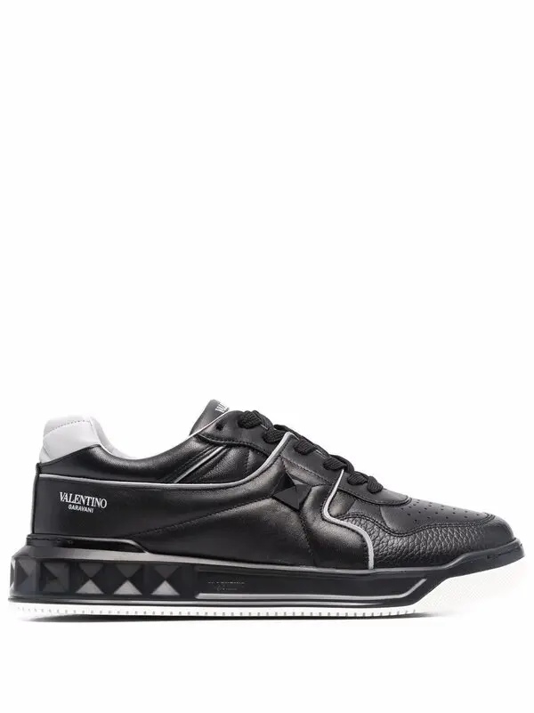 Valentino Garavani One Stud Sneakers - Black