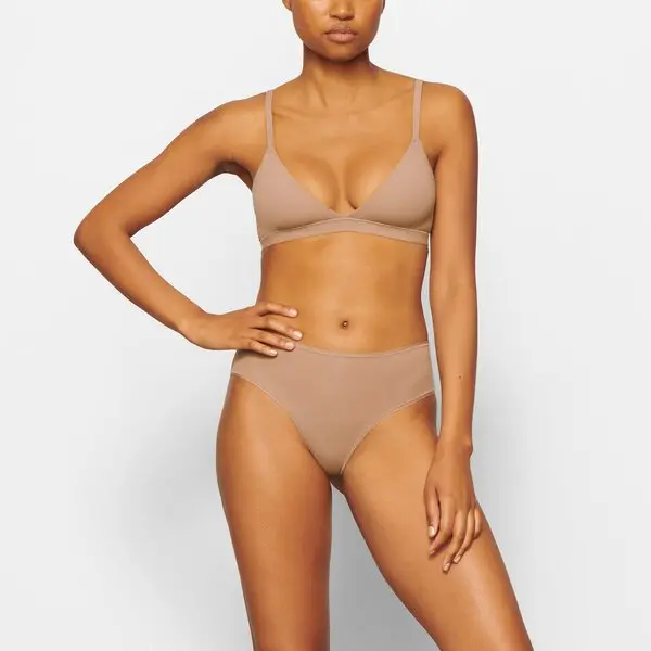 SKIMS Brief | Medium Neutral | | Fits Everybody - Sienna