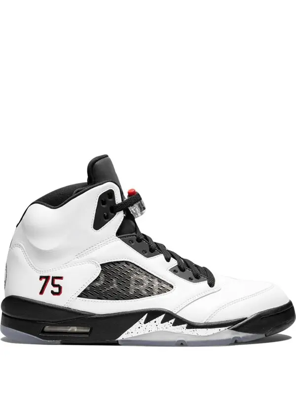 JORDAN 5 Retro Sneakers