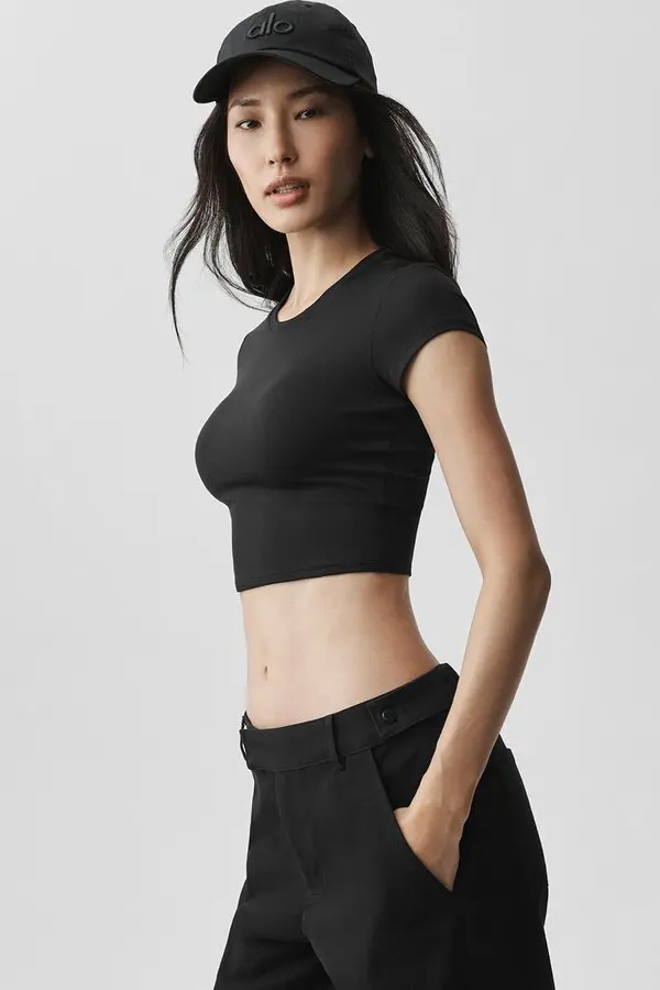 Alo Yoga Soft Crop Finesse Short Sleeve Top - Black