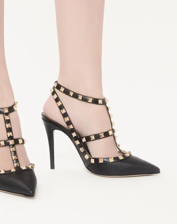 Valentino Garavani Rockstud Ankle Strap Pumps - Black