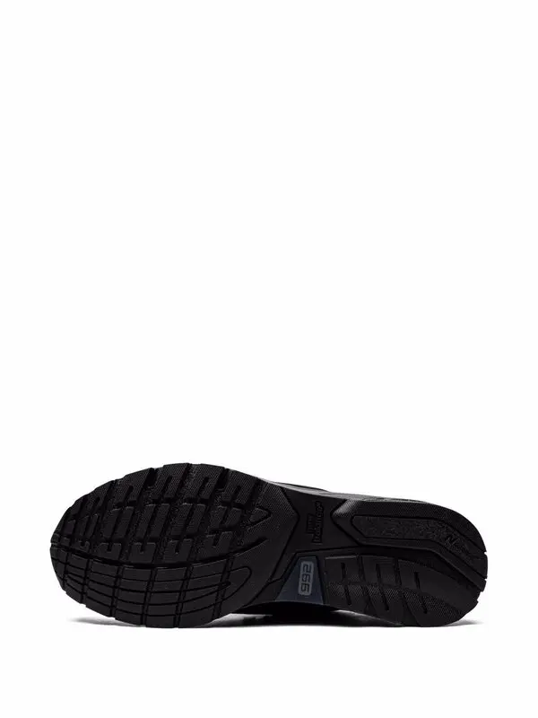 NEW BALANCE M992ea Triple Sneakers - Black