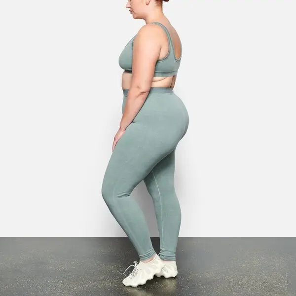 SKIMS Outdoor Basics Seamed Legging