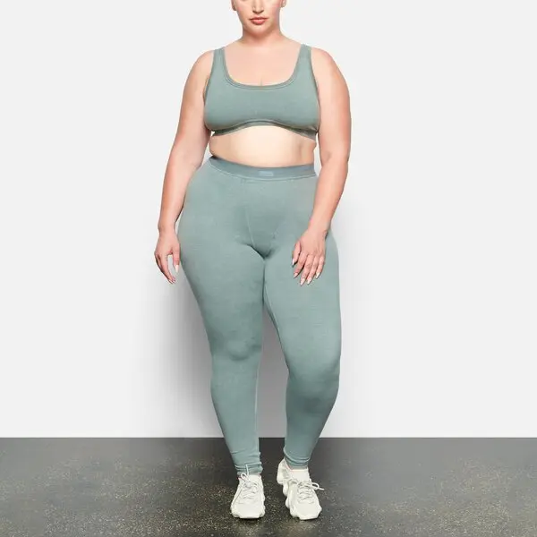 SKIMS Outdoor Basics Seamed Legging