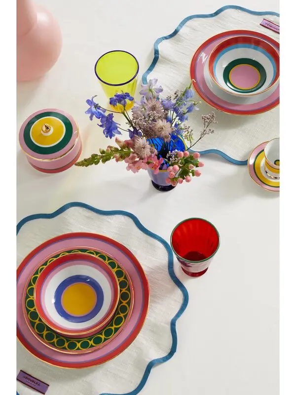 La DoubleJ Set Of Two Scalloped Placemats