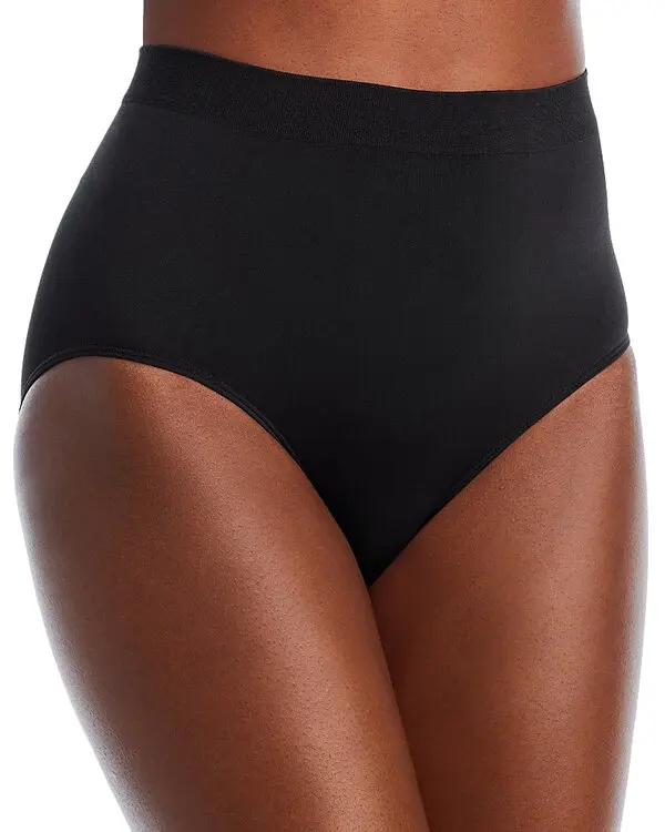 Wacoal B. Smooth Seamless Briefs - Black