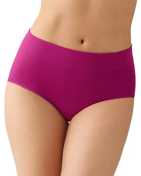 Wacoal Feeling Flexible Seamless Brief - Berry Fizz