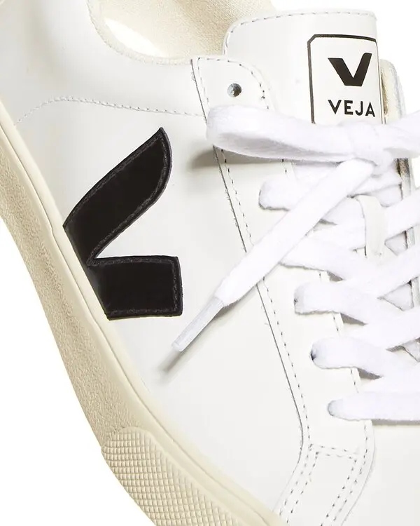 VEJA Esplar Low Top Sneakers