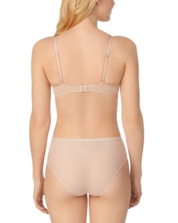 ON GOSSAMER Sleek & Lace Wirefree Bra - Champagne