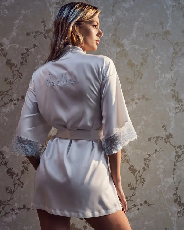 IN BLOOM BY JONQUIL The Mrs. Wrap Robe - Ivory