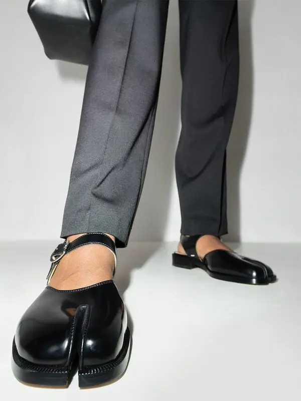 MAISON MARGIELA Tabi Leather Sandals