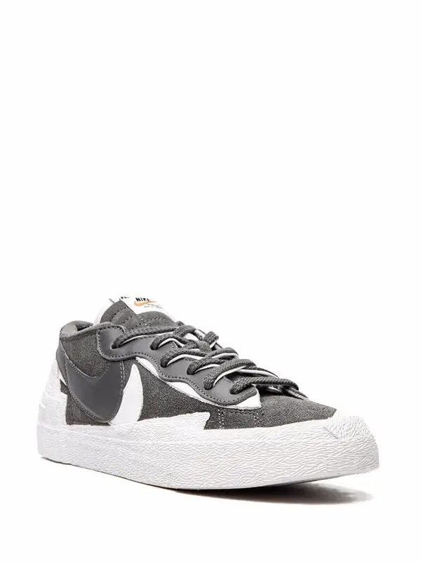 Nike X Sacai Blazer Low Sneakers - Grey
