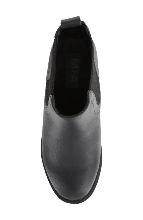 Mia Jonna Lug Sole Chelsea Boot