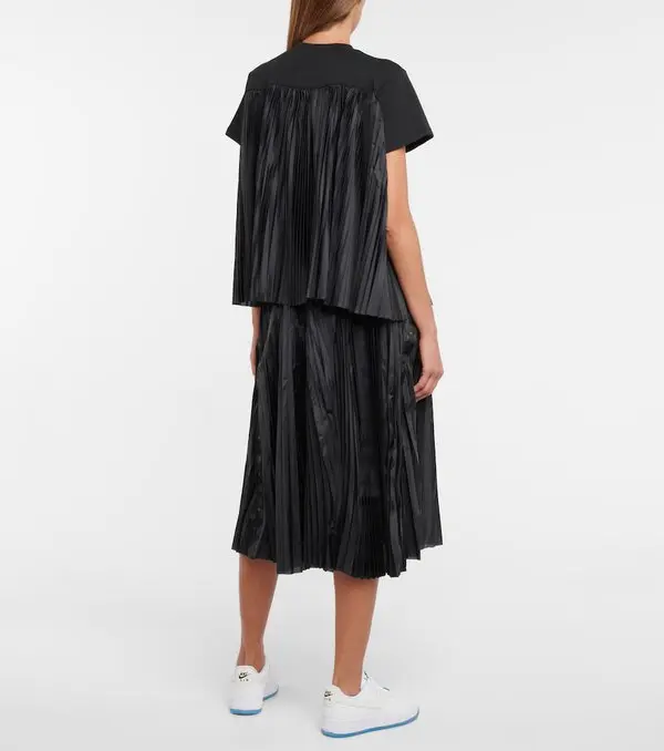 Nike X Sacai Pleated T-Shirt In Black - 32% Off | Editorialist