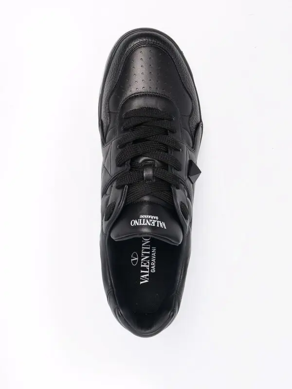 Valentino Garavani Roman Stud Low-top Sneakers - Black