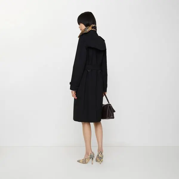 Burberry The Kensington Heritage Trench Coat