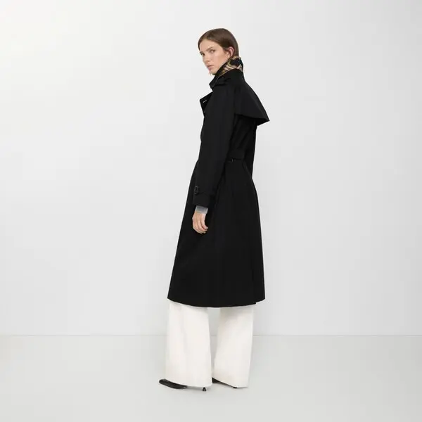 Burberry Long Waterloo Heritage Trench Coat - Black