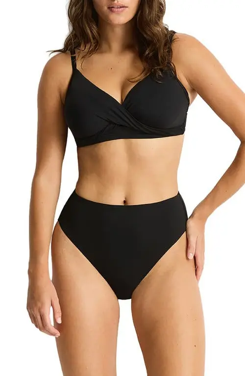 SEA LEVEL Twist Front Dd- & E-cup Underwire Bikini Top