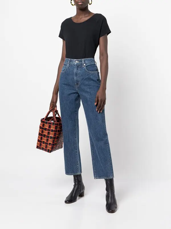 Closed Round Neck Cotton T-shirt