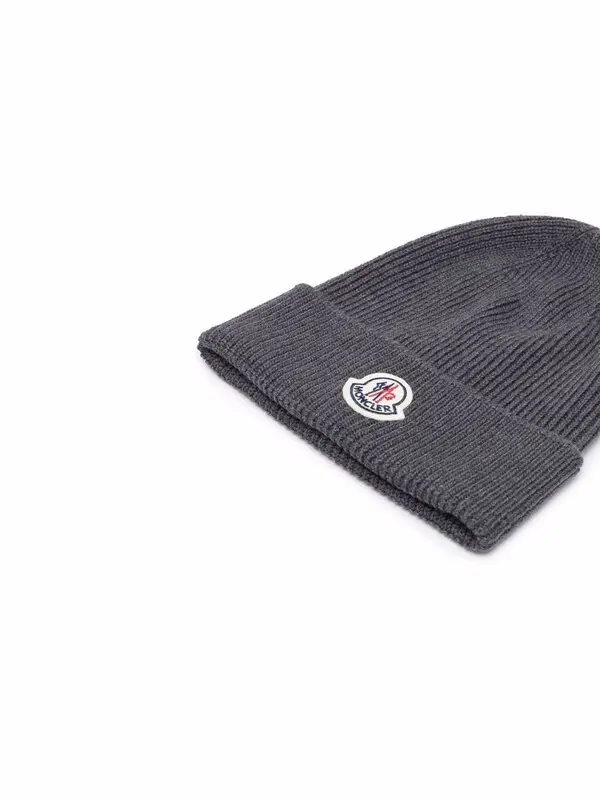 Moncler Logo-patch Knitted Beanie - Grey