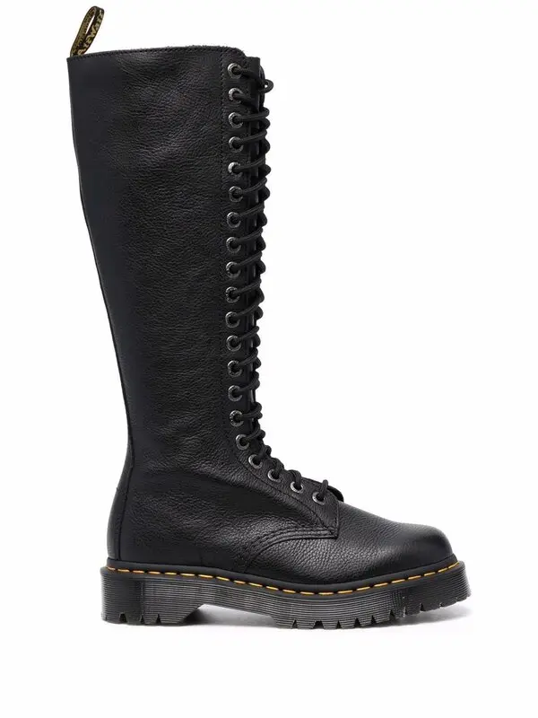 Dr. Martens 1b60 Leather Boots