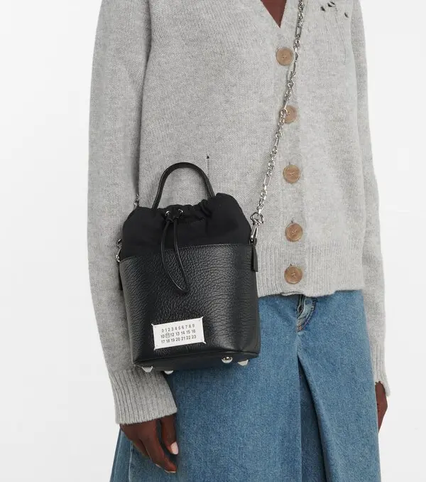 MAISON MARGIELA 5ac Leather Bucket Bag - Black