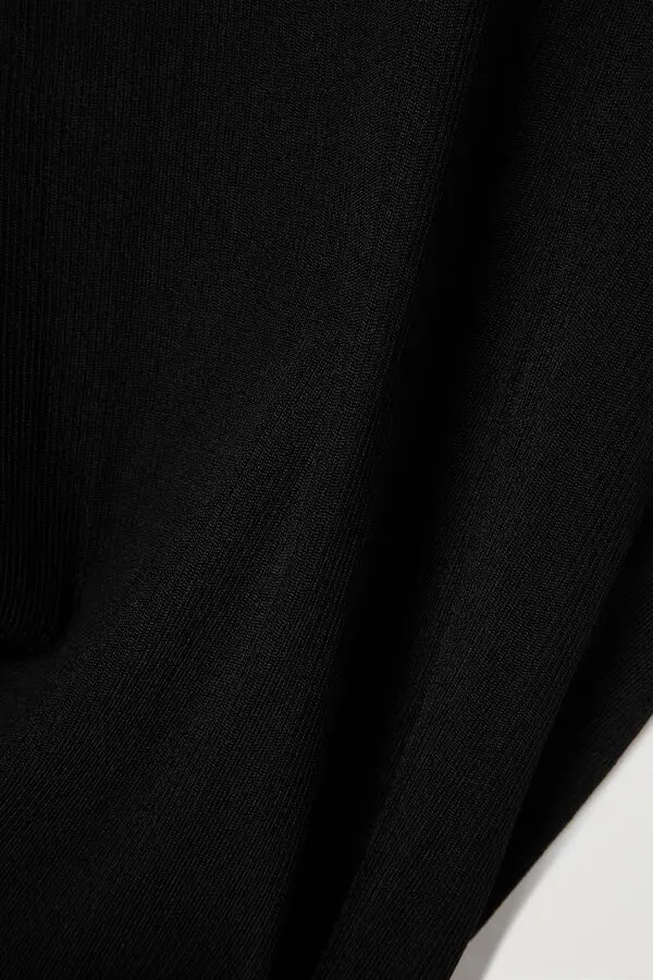THE ROW Desio Ribbed Silk Turtleneck Top