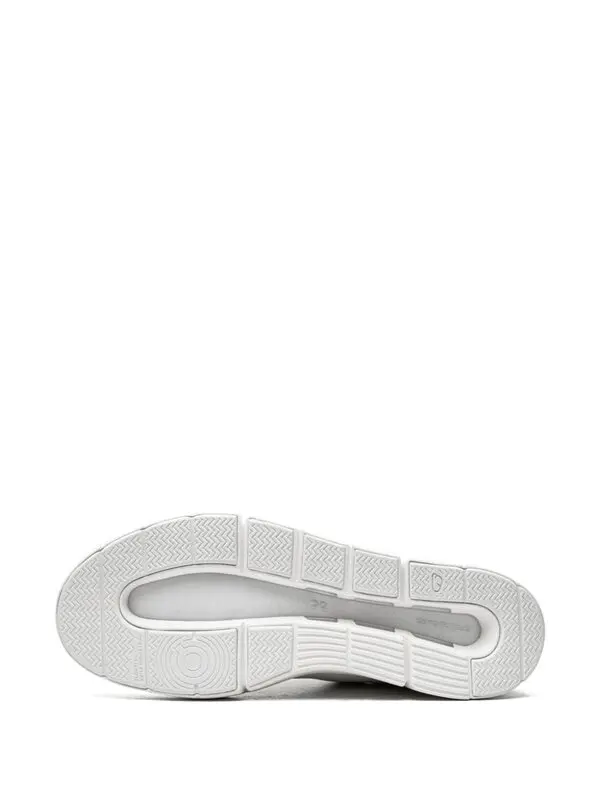 On The Roger Advantage Sneakers