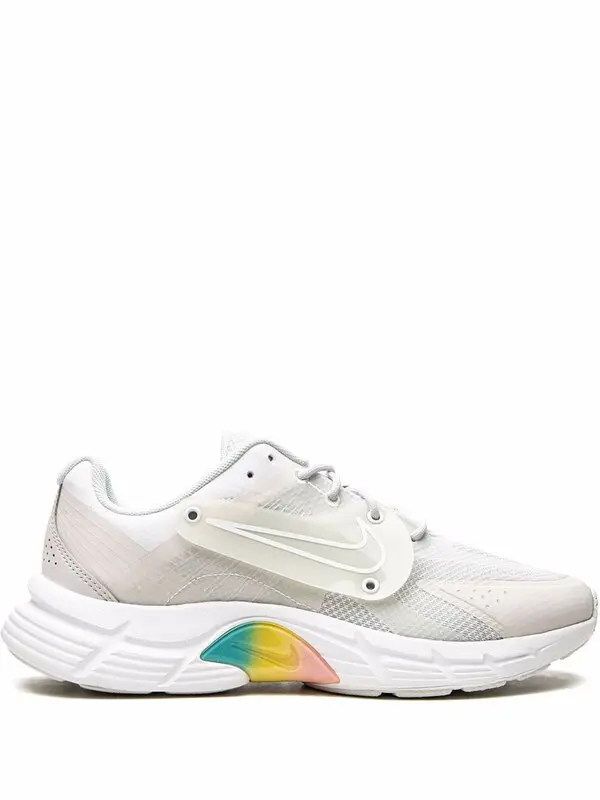 Nike Alphina 5000 Low-top Sneakers - Neutrals