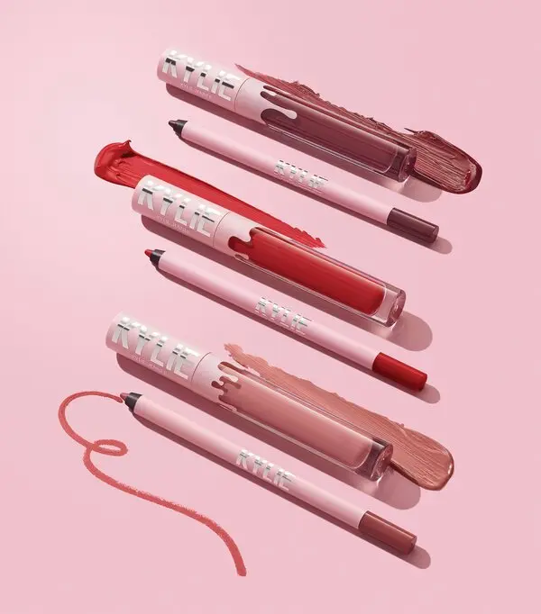 KYLIE COSMETICS Matte Lip Kit - Red