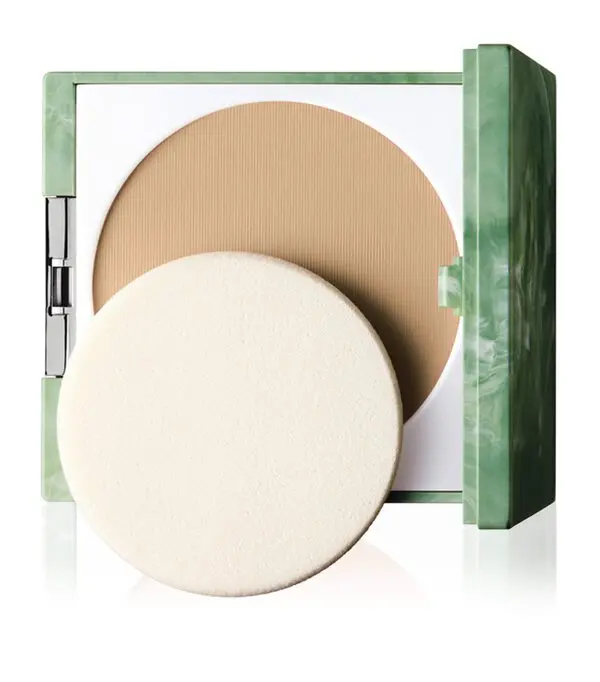 CLINIQUE Almost Powder Makeup Spf15 - Neutral