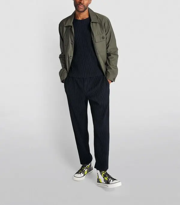 Issey Miyake Pleated T-shirt - Navy