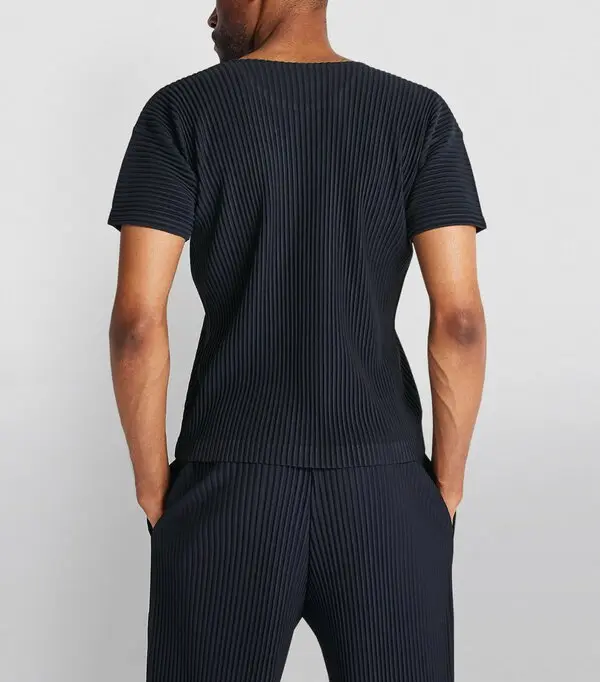 Issey Miyake Pleated T-shirt - Navy