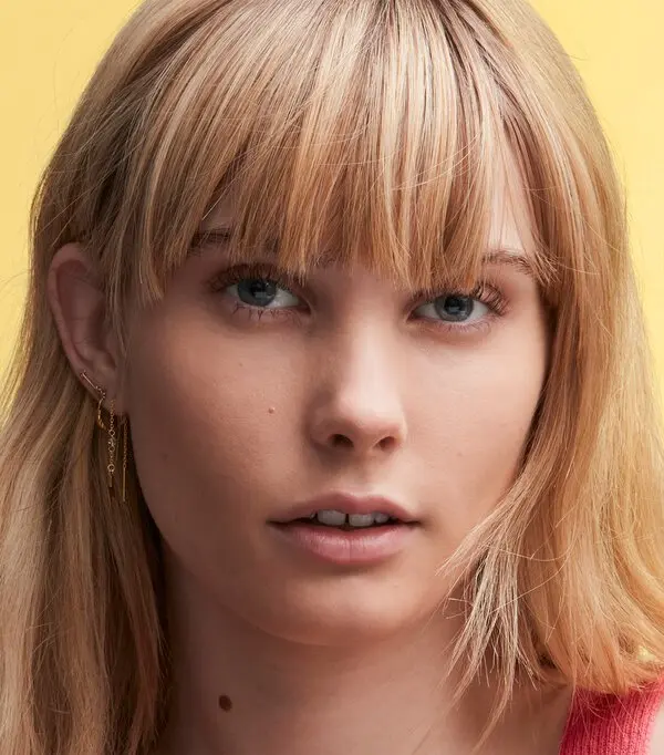 MAC COSMETICS Studio Radiance Face And Body Foundation - Neutral