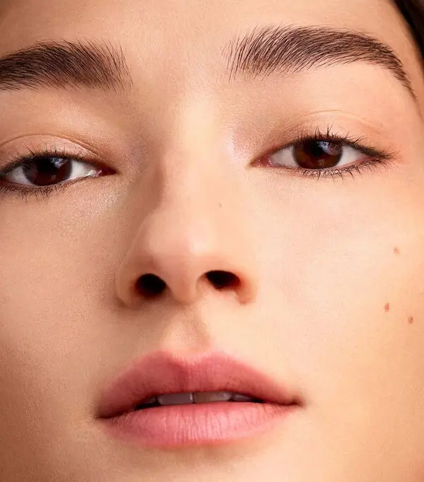 WESTMAN ATELIER Vital Skin Foundation Stick - Beige