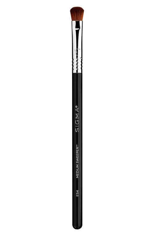 SIGMA BEAUTY E54 Medium Sweeper™ Brush - No Color