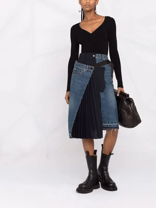 Alexander McQueen V-neck Ribbed Knit Long Sleeve Top