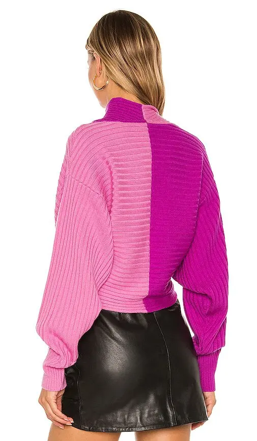 AMUR Twisted Neck Sweater