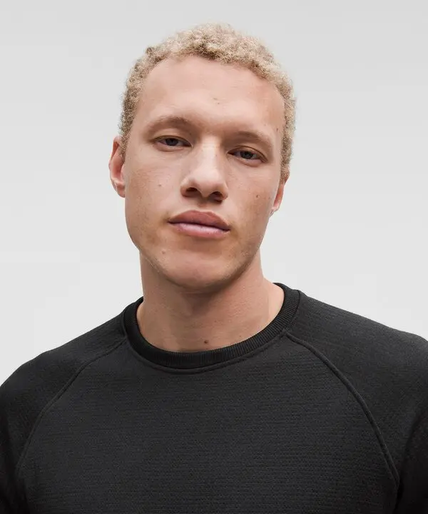 Lululemon Engineered Warmth Long Sleeve Crew - Black/black