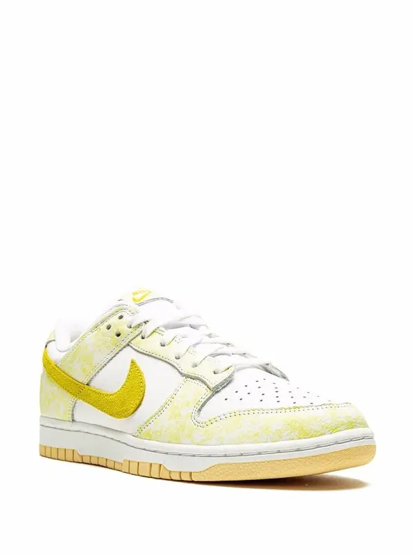 Nike Dunk Low Sneakers