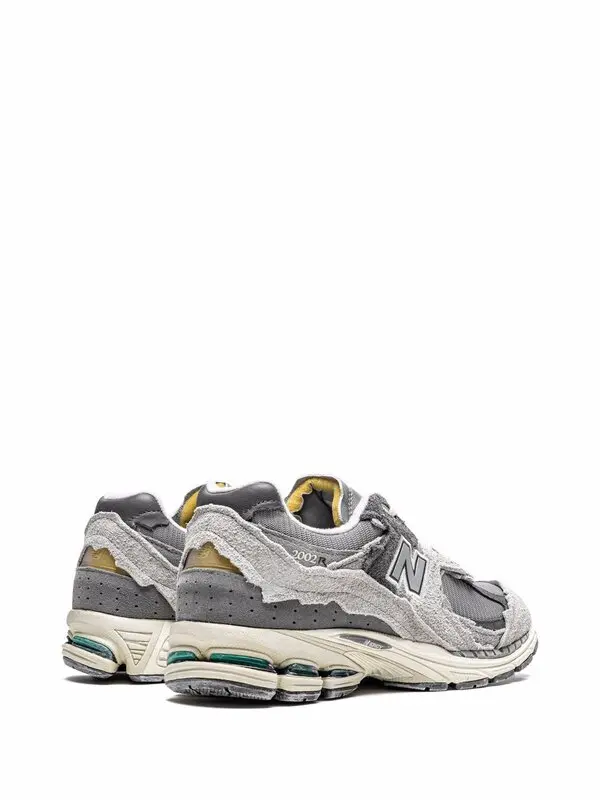 NEW BALANCE 2002r Protection Pack Sneakers