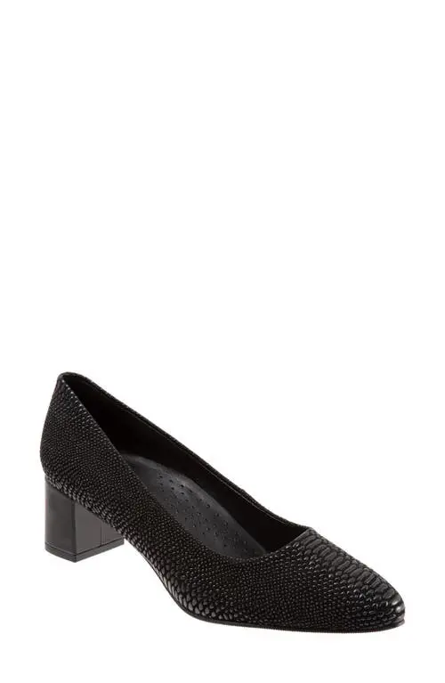 Trotters Kari Pointy Toe Pump